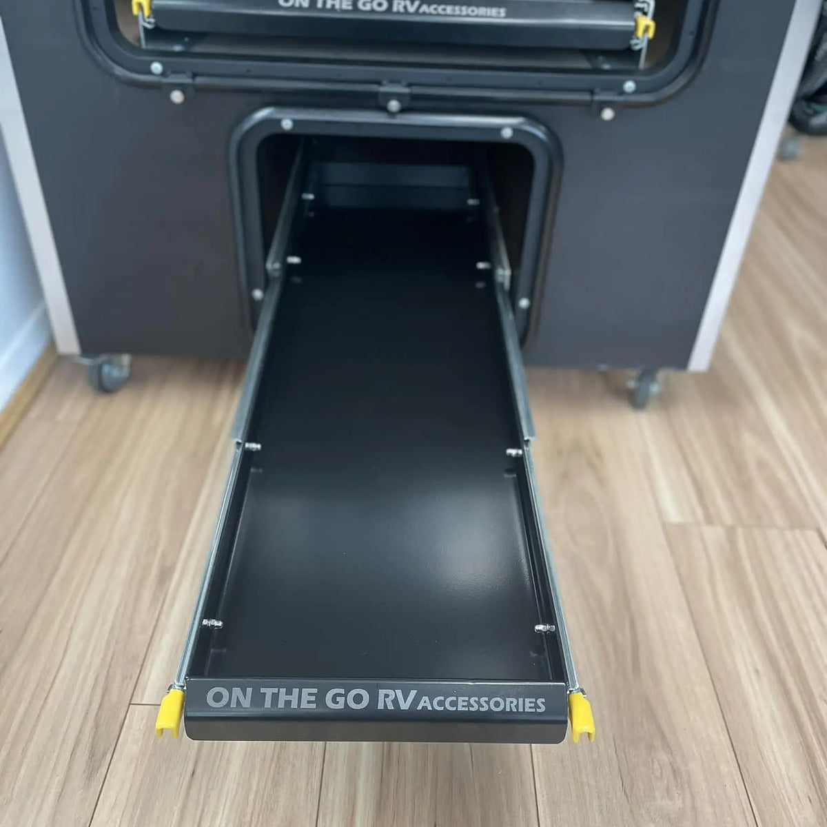 On the Go RV DS320 Tunnel Boot Slide – Award RV Superstore